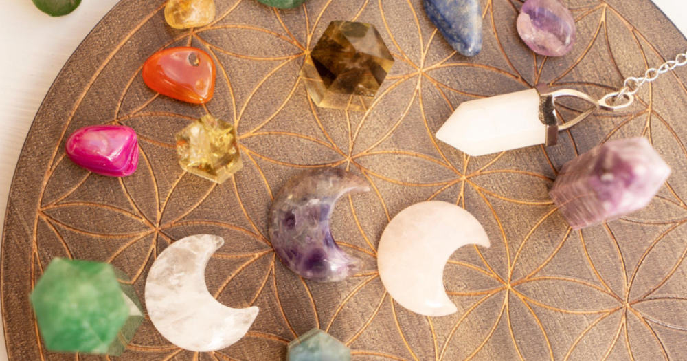 5 Best Techniques To Meditate With Spiritual Crystals